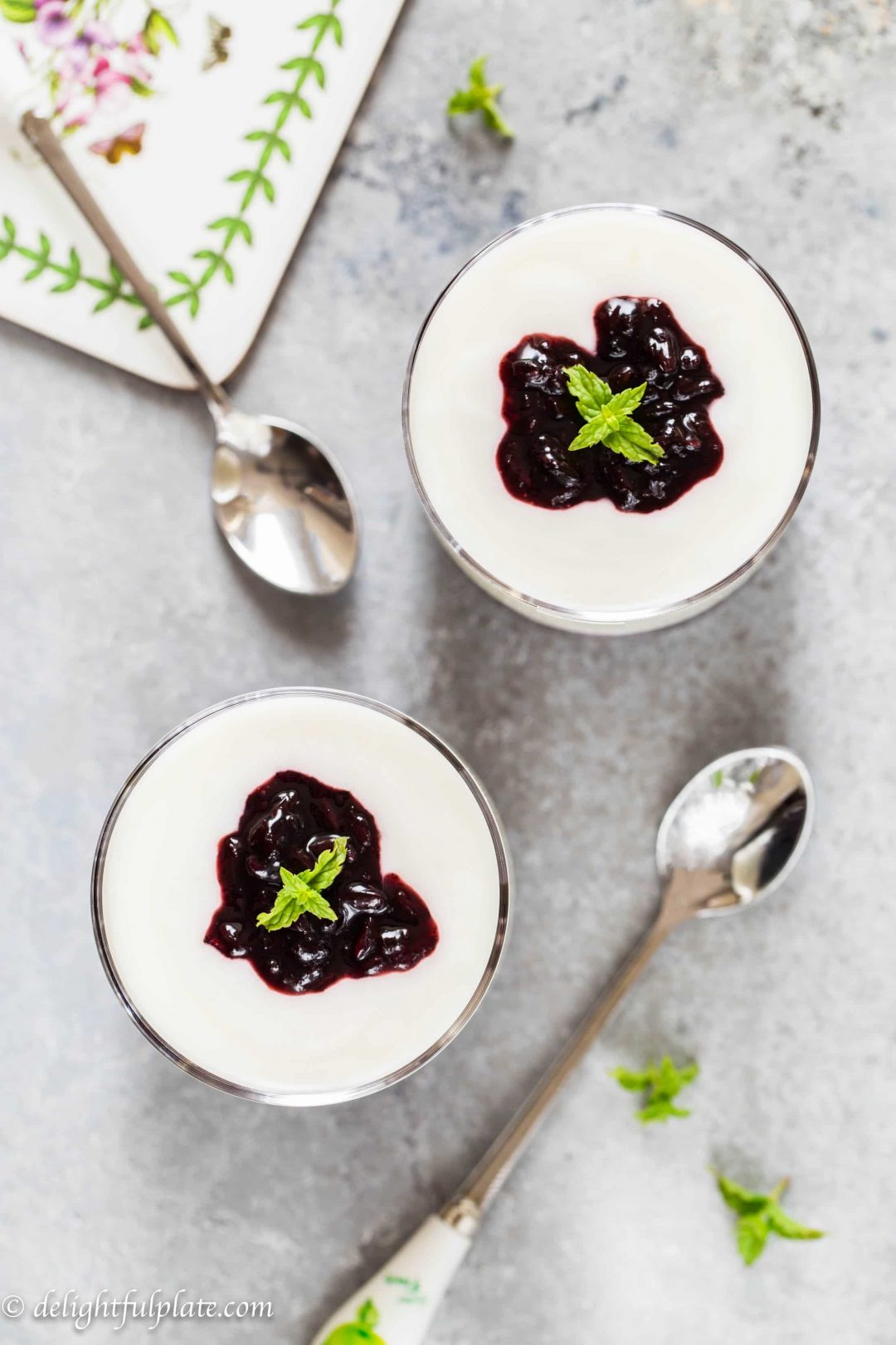 Vietnamese Yogurt Black Sticky Rice Pudding (Sua chua nep cam ...