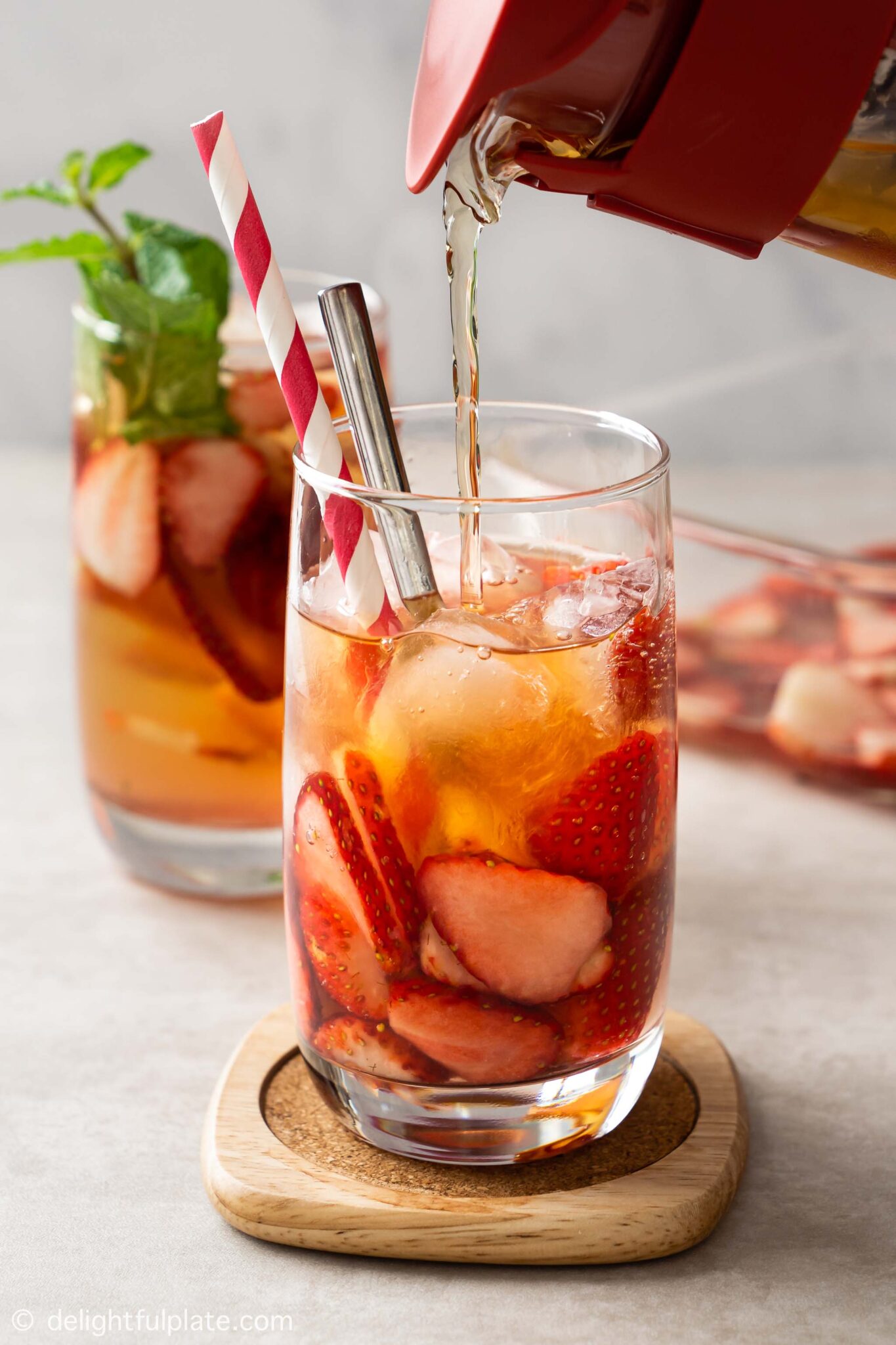 Strawberry Iced Tea (Cold Brew & Make Ahead) - Delightful Plate