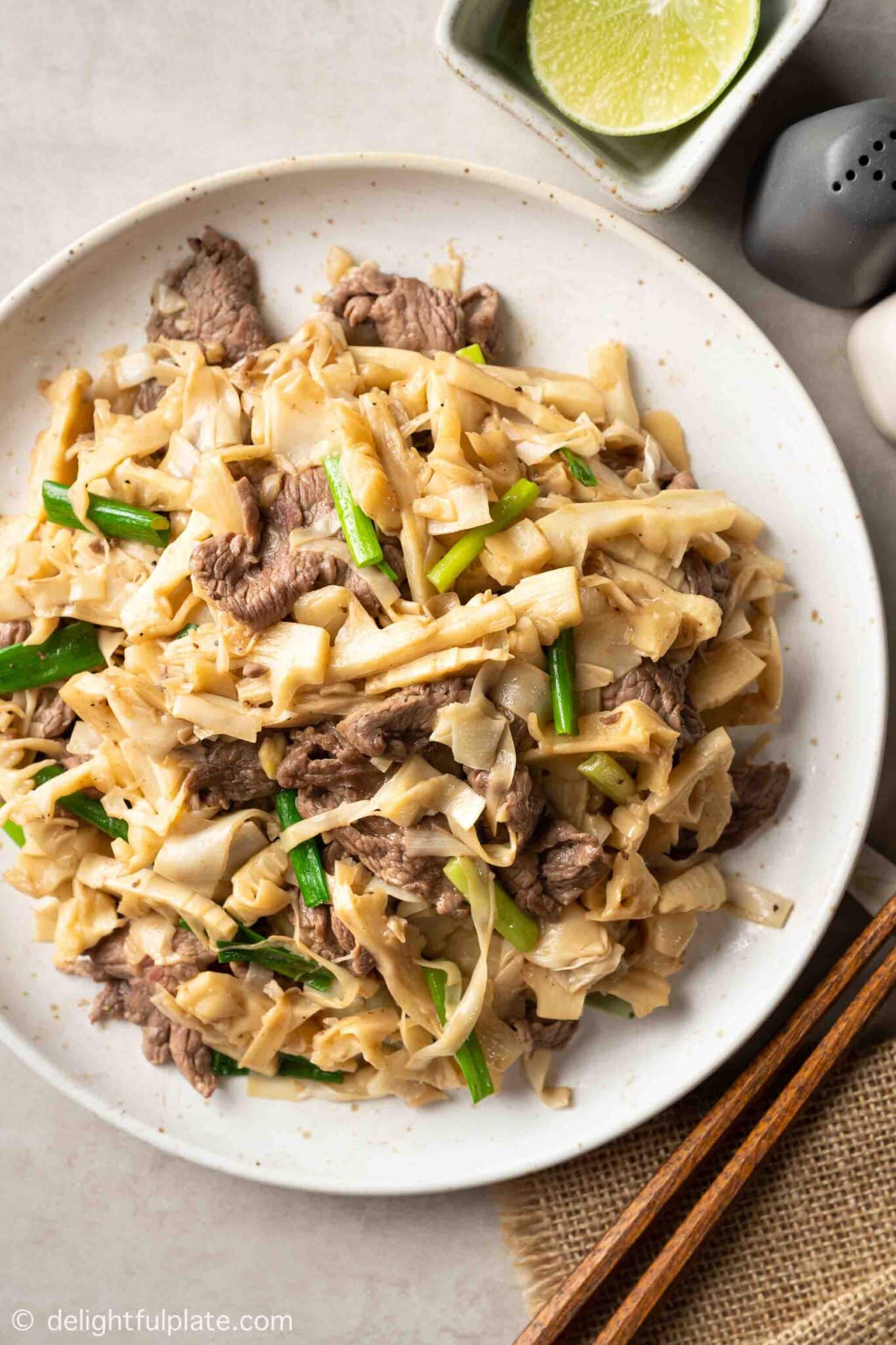 Stir-fried Beef with Bamboo Shoots - Delightful Plate