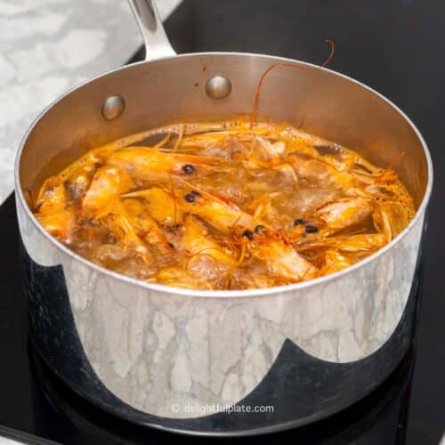 How To Make Shrimp Stock - Delightful Plate