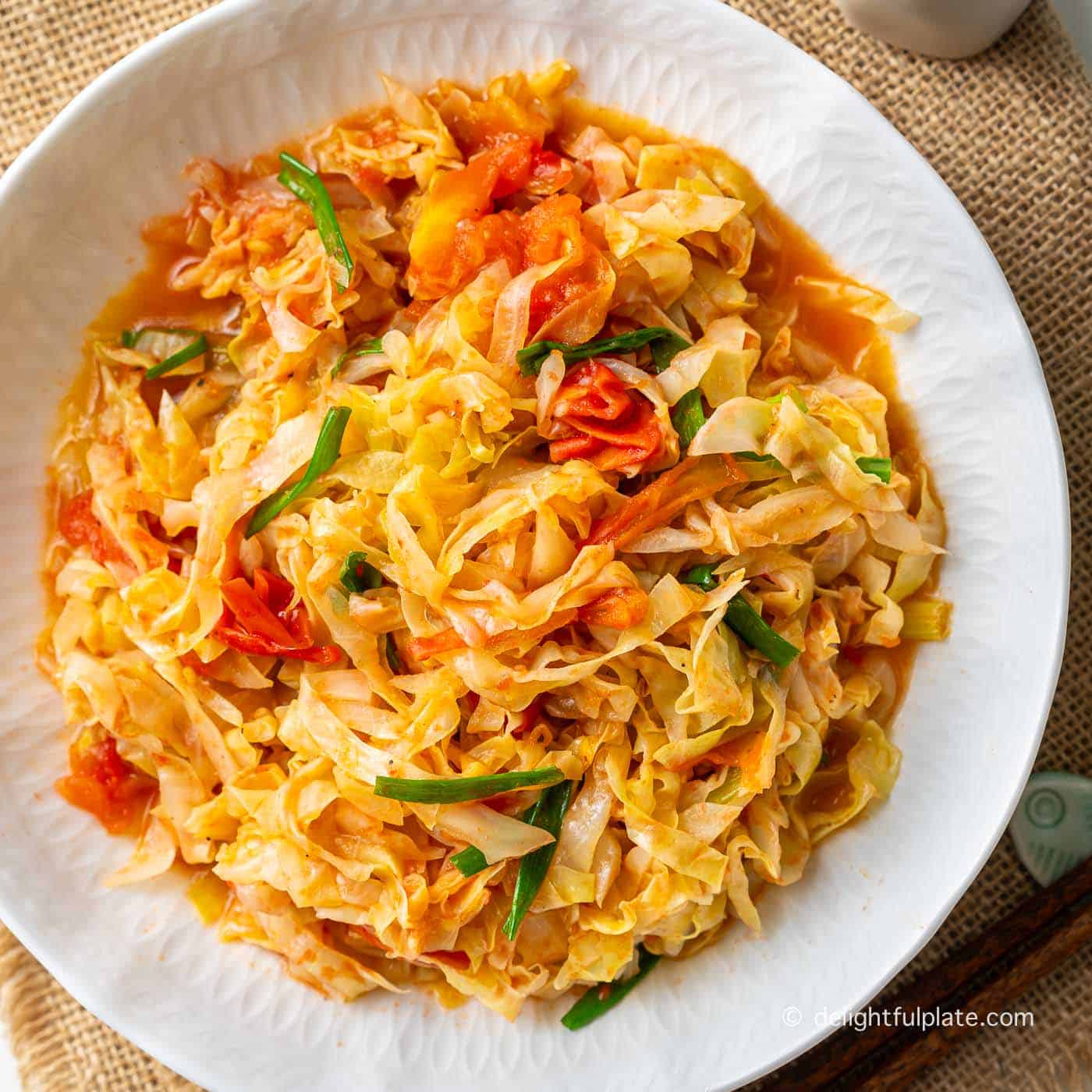 15-minute Stir-fried Cabbage with Tomato - Delightful Plate
